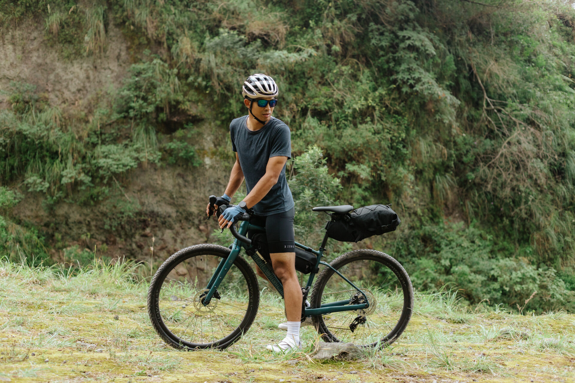 Gravel Bike Apparel for Comfort Ride | Polygon Bikes AU