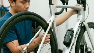 8 Road Cycling Safety Tips & Tricks | Polygon Bikes AU