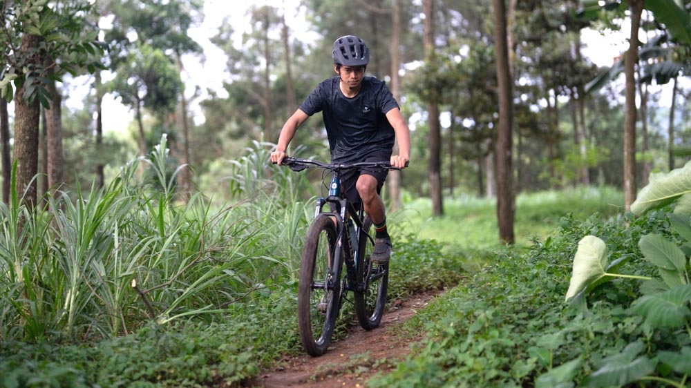 BMX vs Mountain Biking Comparison | Polygon Bikes